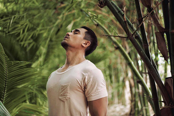 Surasak Manmana เปิดวาร์ป หนุ่มหล่อคมเข้มสไตล์ยุโรปสุดเร้าใจ