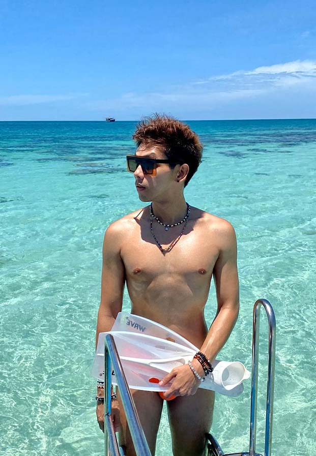 NAPHAT S. เปิดวาร์ป หนุ่มหล่อสายฟินงานดี เซ็กซี่เร้าใจเกินต้าน