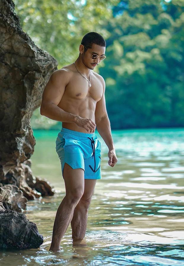 Parnthit Wichaidit เปิดวาร์ป หนุ่มหล่อเข้ม ซิกแพคแน่น หุ่นแซ่บเวอร์