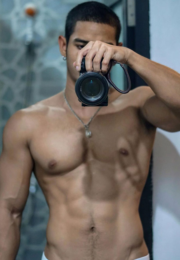 Parnthit Wichaidit เปิดวาร์ป หนุ่มหล่อเข้ม ซิกแพคแน่น หุ่นแซ่บเวอร์