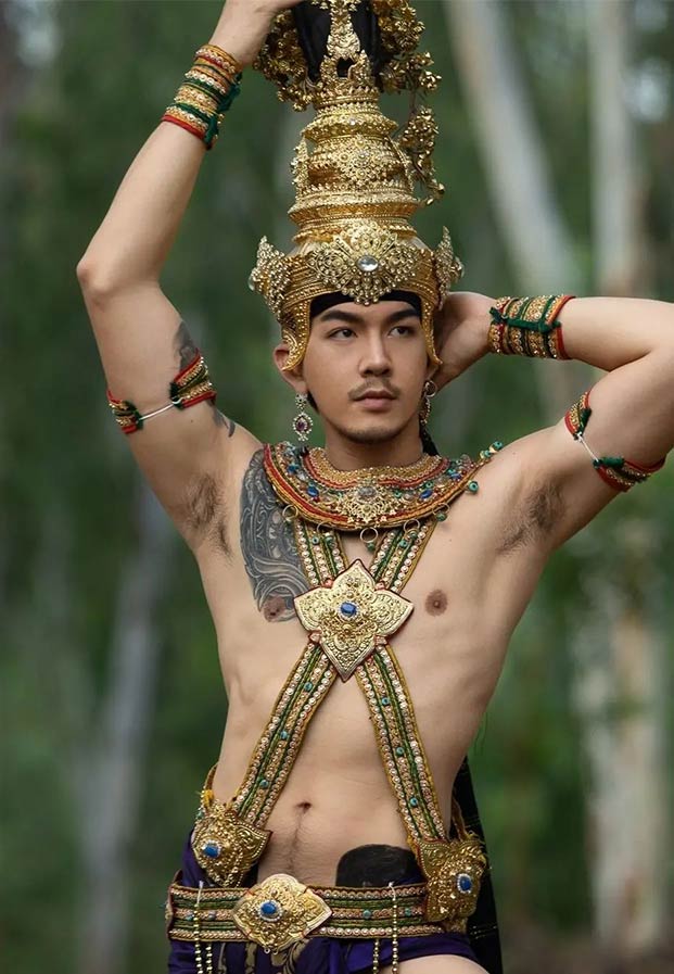 แม็กกี้ ภาคิน เปิดวาร์ป หนุ่มมาดแมน อวดหุ่นแซ่บ กระชากใจแฟนคลับ